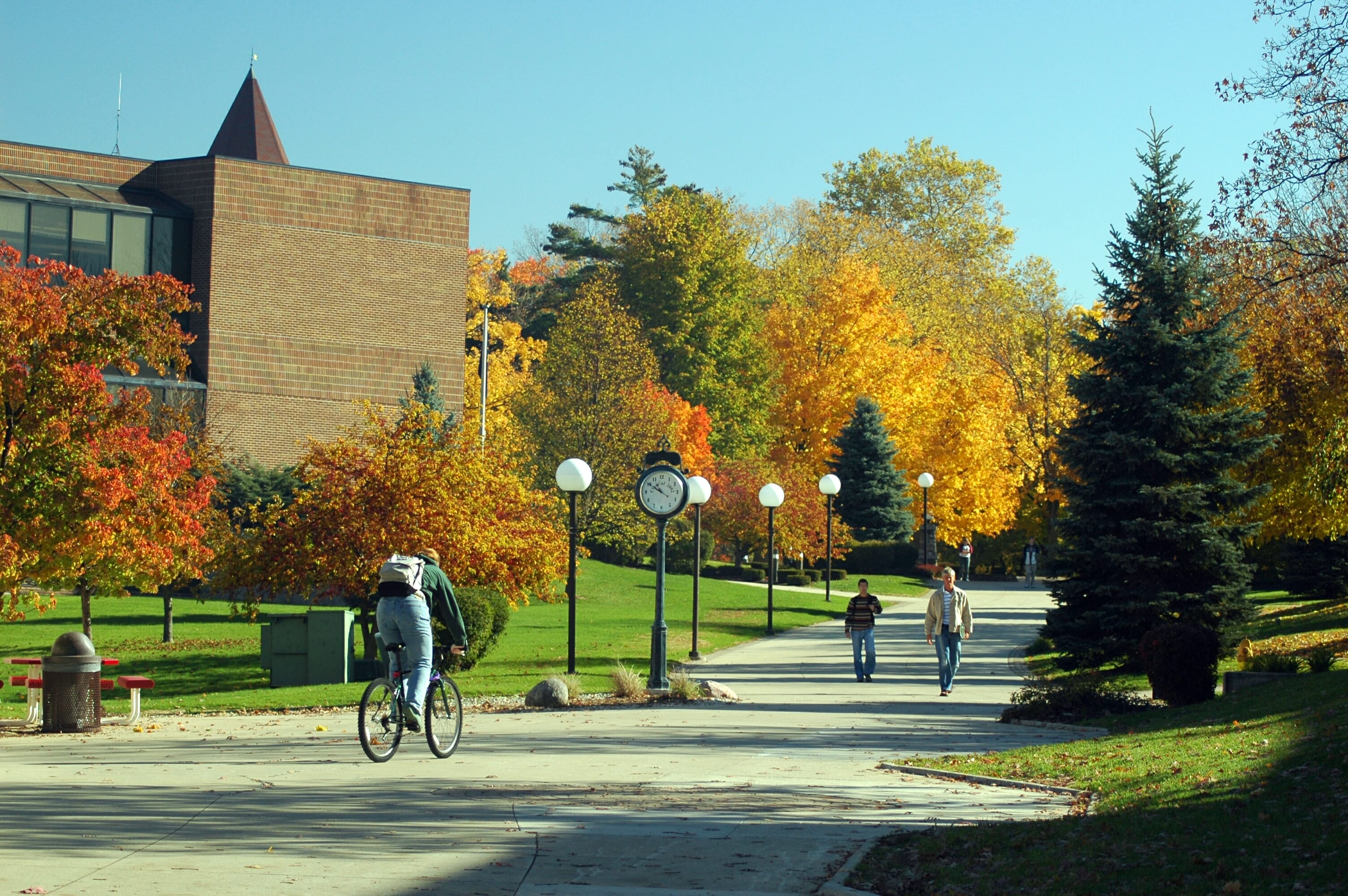 25 Best Christian Colleges and Universities in the Midwest 2018 ...